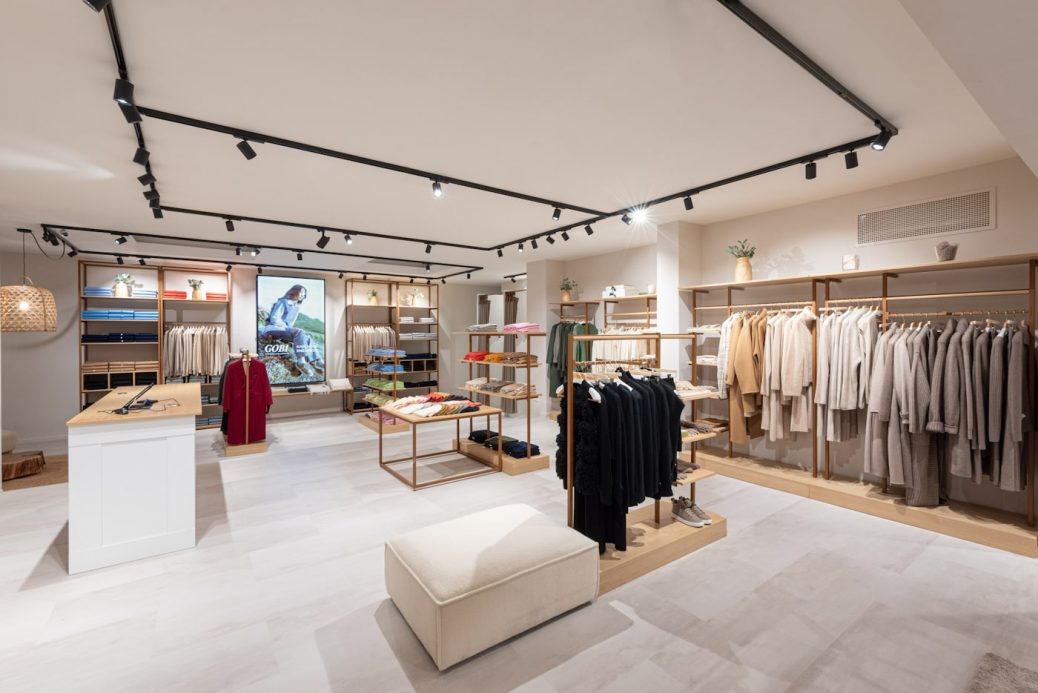 GOBI Cashmere Store in Düsseldorf by PMM Ladenbau